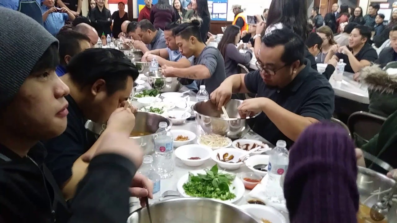 hmong pho noodle soup challenge!!! 1-28-2018 - YouTube