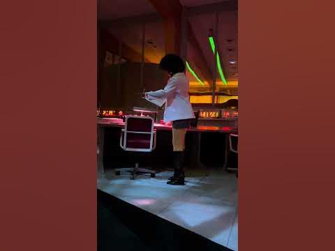 DR VALERIE THOMAS at EPCOT Spaceship earth-Helped to build the WWW ...
