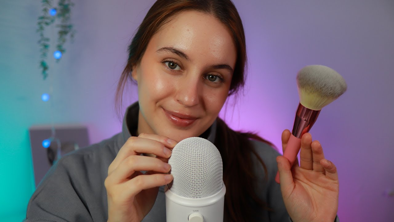 ASMR | Mic scratching, Mouth Sounds y Brushing 💛 - YouTube