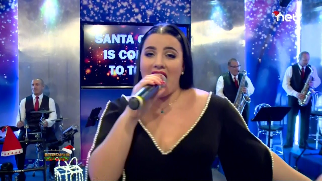 Jade Vella - Santa Claus is Coming to Town on The Entertainers 2019/20 ...