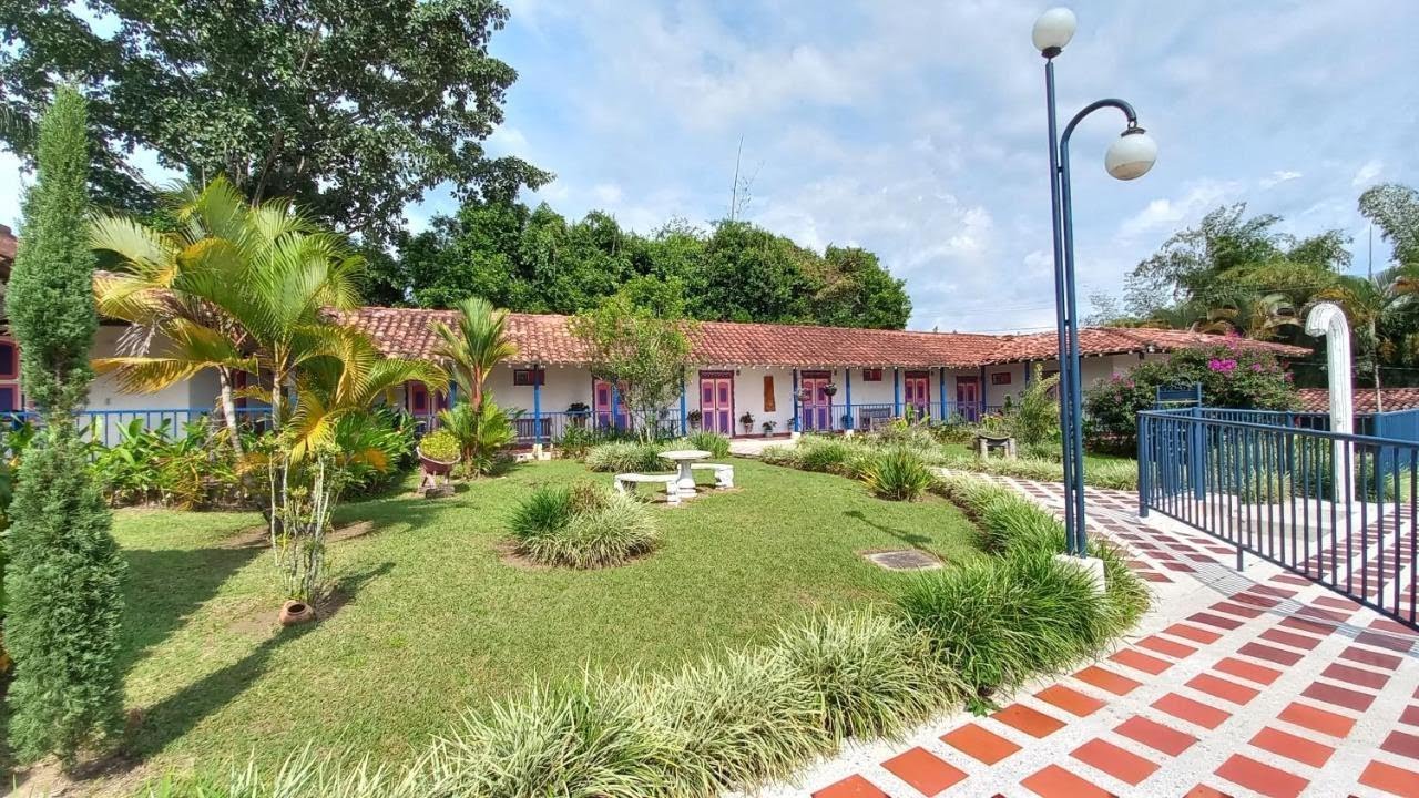 Finca Hotel Villa Del Sol, Pueblo Tapao, Colombia - YouTube