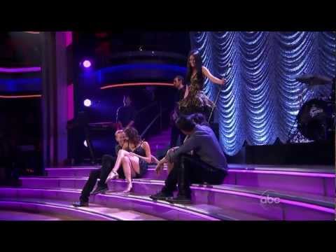 Selena Gomez & The Scene - Hit The Lights (live on \