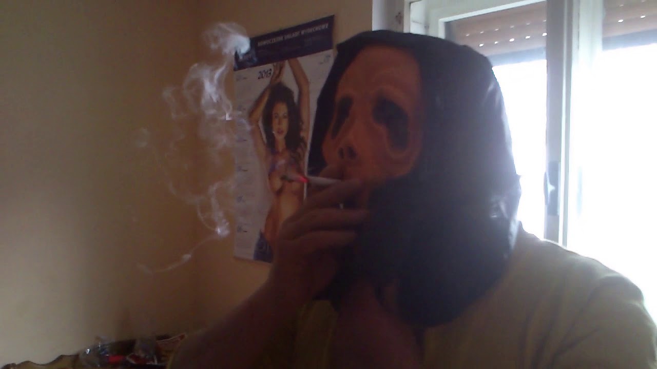 Scary mask smoke - YouTube