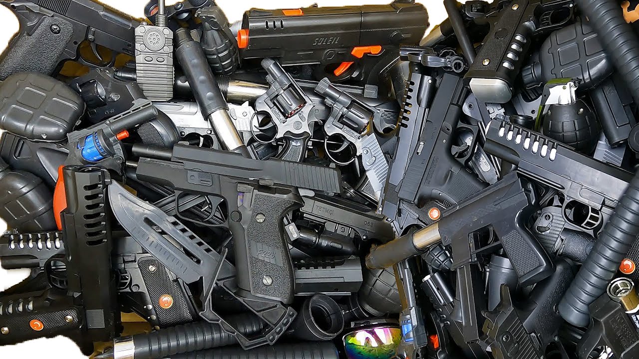 Craziest BLACKOUT Toy Gun Arsenal Ever! Glock 17, Desert Eagle, MP5, AK ...