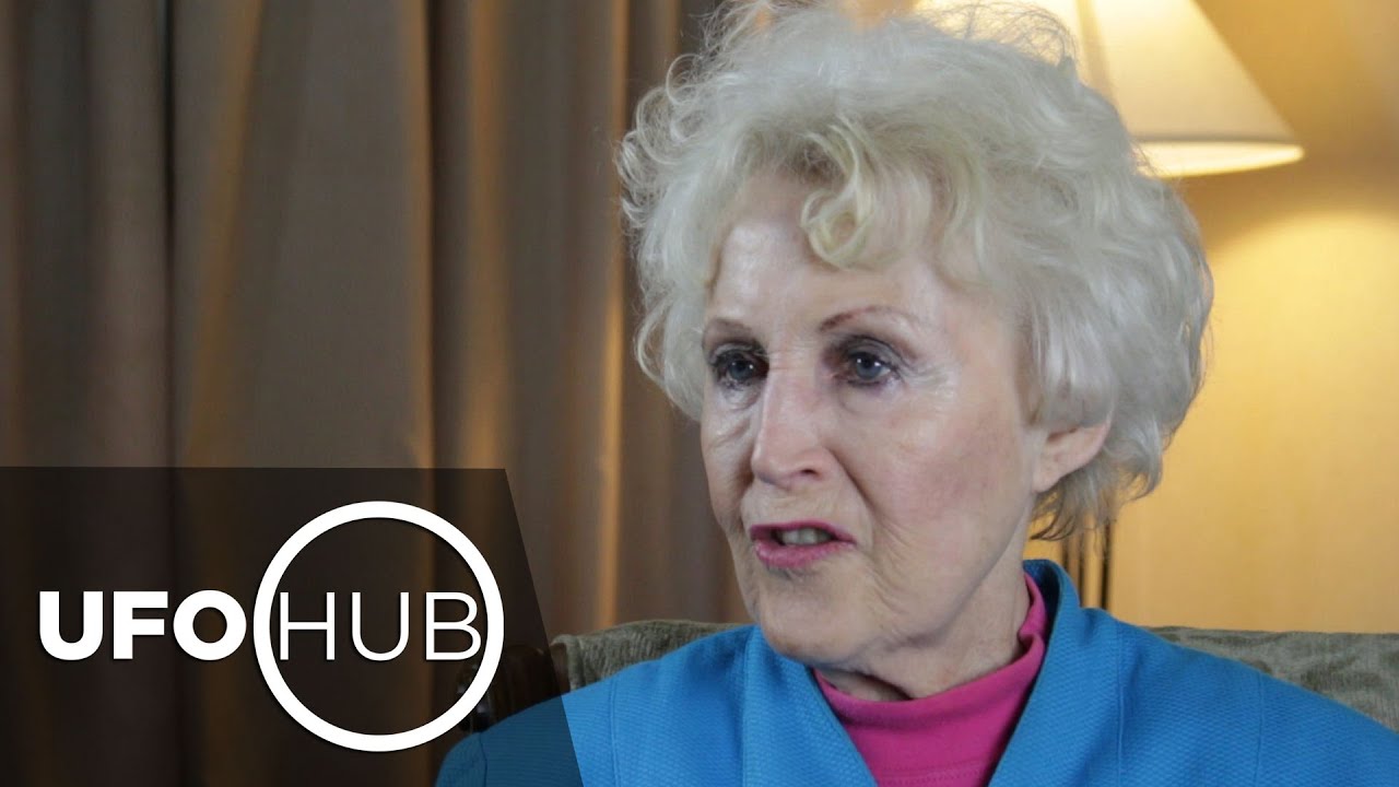 Alien Experiences | Barbara Lamb - YouTube