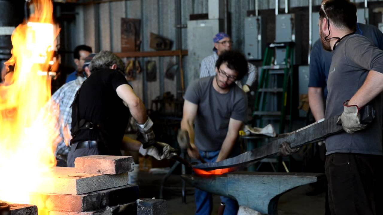 claudio bottero working at Mike bondi on Bird sculpture - YouTube