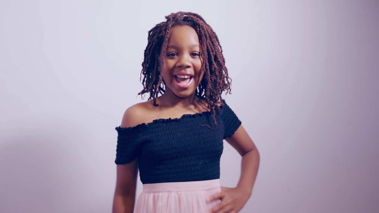 Emma | First Video {Information about me} - YouTube