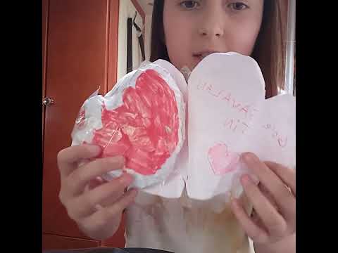 Je présente le cadeau de la Saint-Valentin de ma maman
