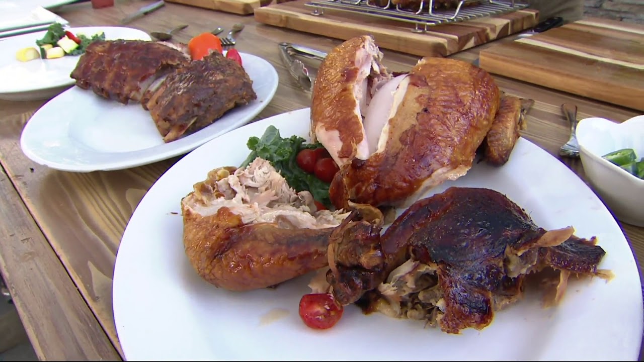 Masterbuilt 2-Rack Patio & Portable Electric Smoker with Rib Rack on ...