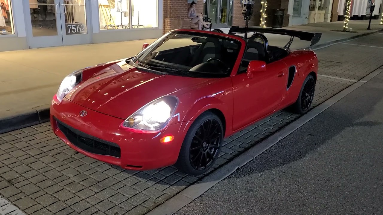 my 02 toyota mr2 spyder (part 4) roll bars + wind deflector - YouTube
