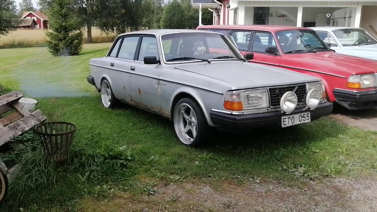 Volvo D24 start - YouTube