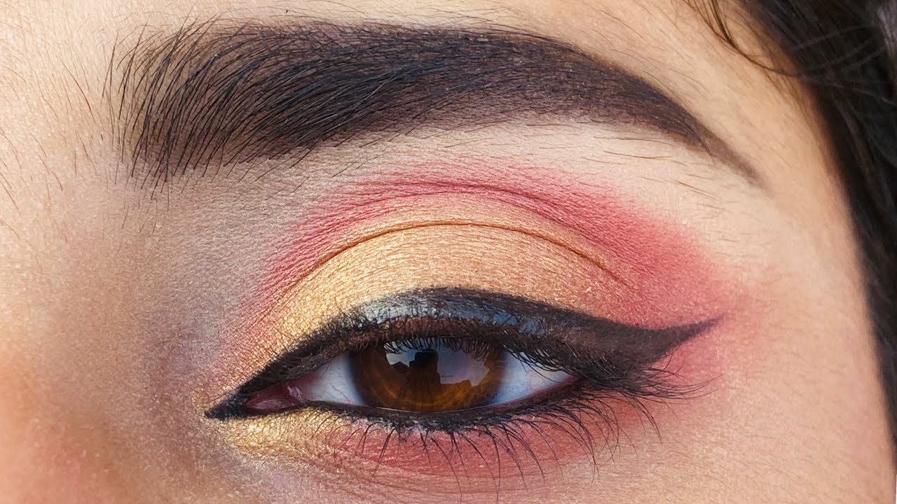 Classic Golden Glitter Eye Makeup Tutorial | Holiday Eye Look | 5 ...