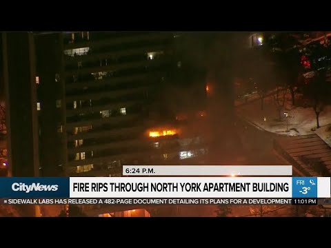 5-alarm fire rips through North York apartment building - YouTube