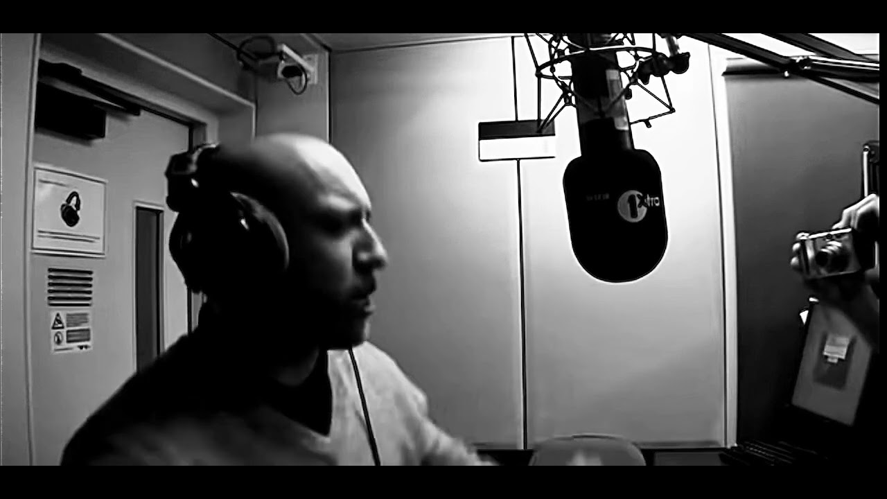 English Frank - Fire In The Booth (Part 2) - YouTube