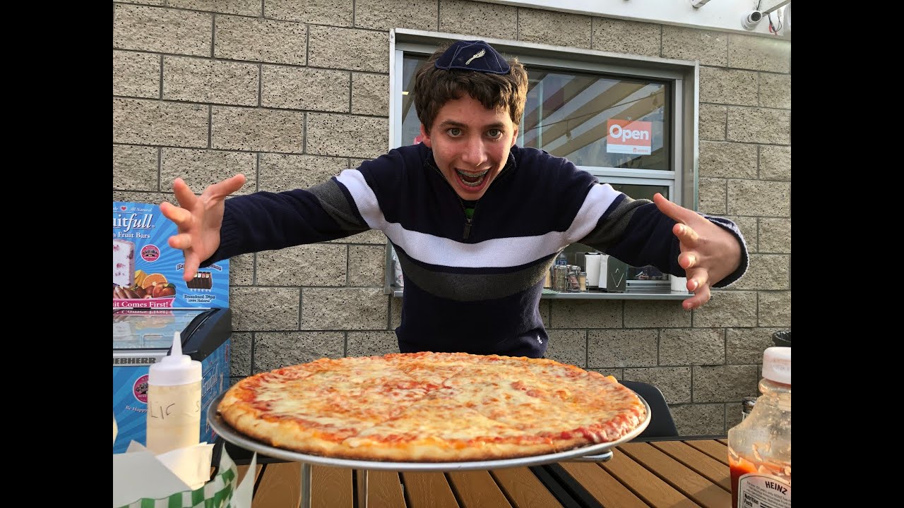 What I Order At Pizza Tanya (Huntington Beach, CA) - YouTube
