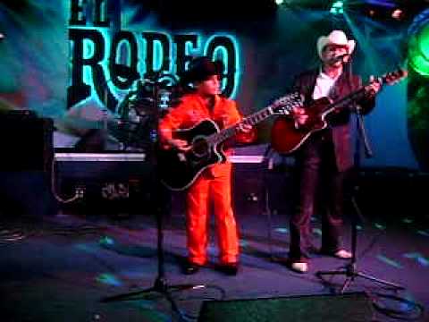 EL AGUILILLO DE LA SIERRA EN EL RODEO NIGHT CLUB DE PICO RIVERA " EL ...