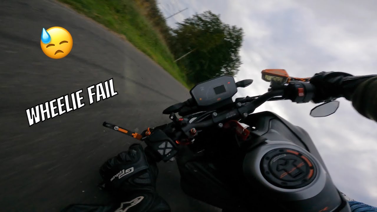 Wheelie fail mit meiner 790 😕 - YouTube