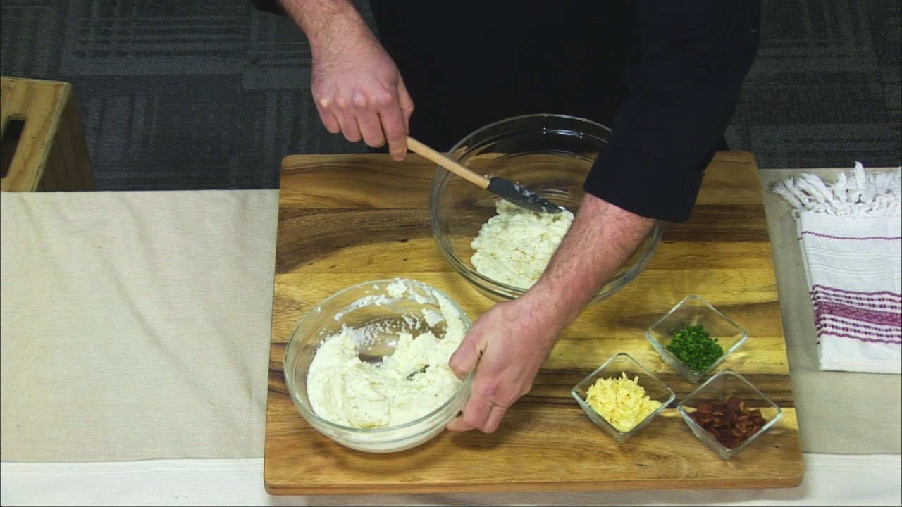 How To Make Bacon, Gouda, and Chive Mashed Potatoes with Chef Tony ...