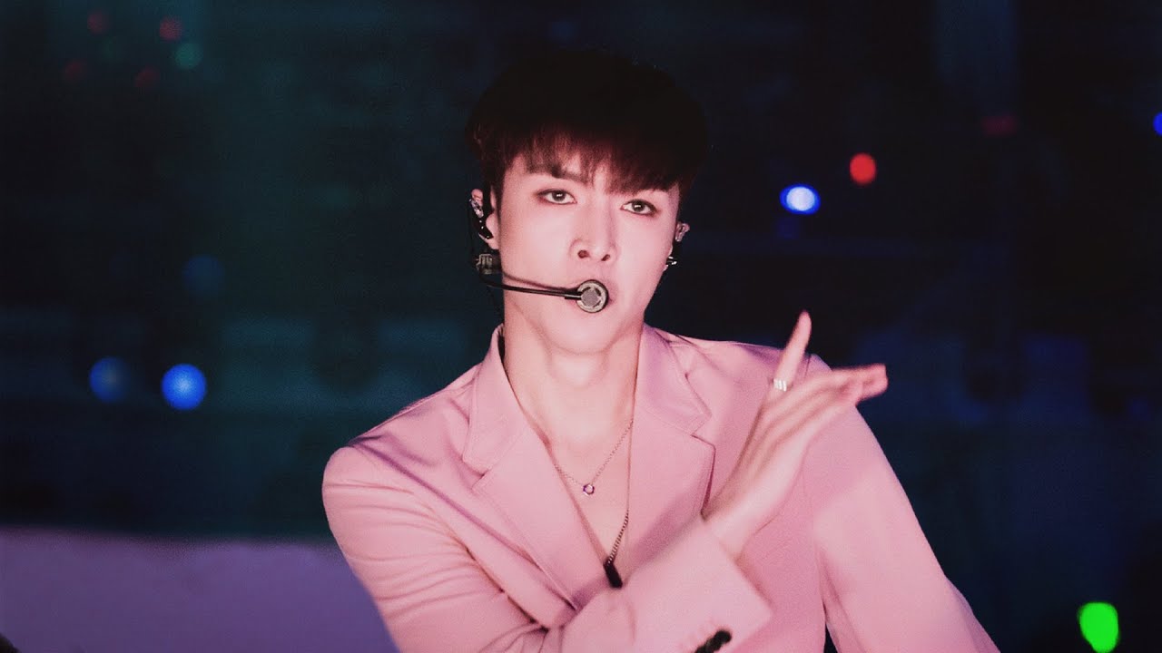 Lay Zhang's dance will amaze you! 张艺兴粉西装唱跳《爱到这》，超酷舞步精准卡点，惊艳你双眼！ - YouTube