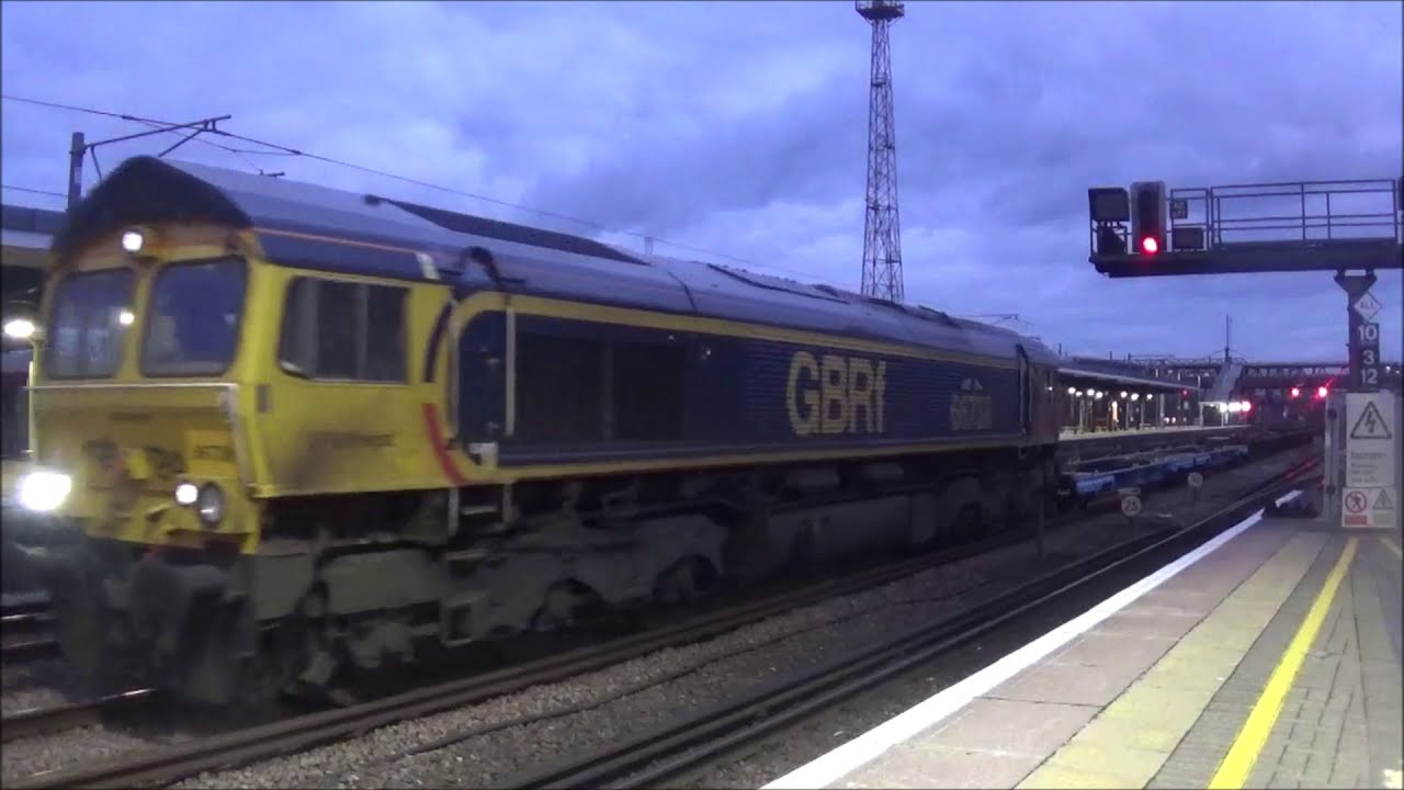 GBRF class 66738 flat beds for containers - YouTube