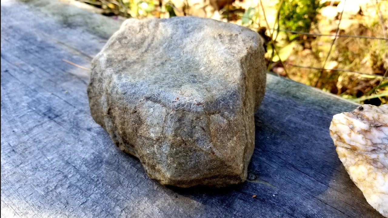 Native American Artifacts, Metate stone. Ancient! - YouTube