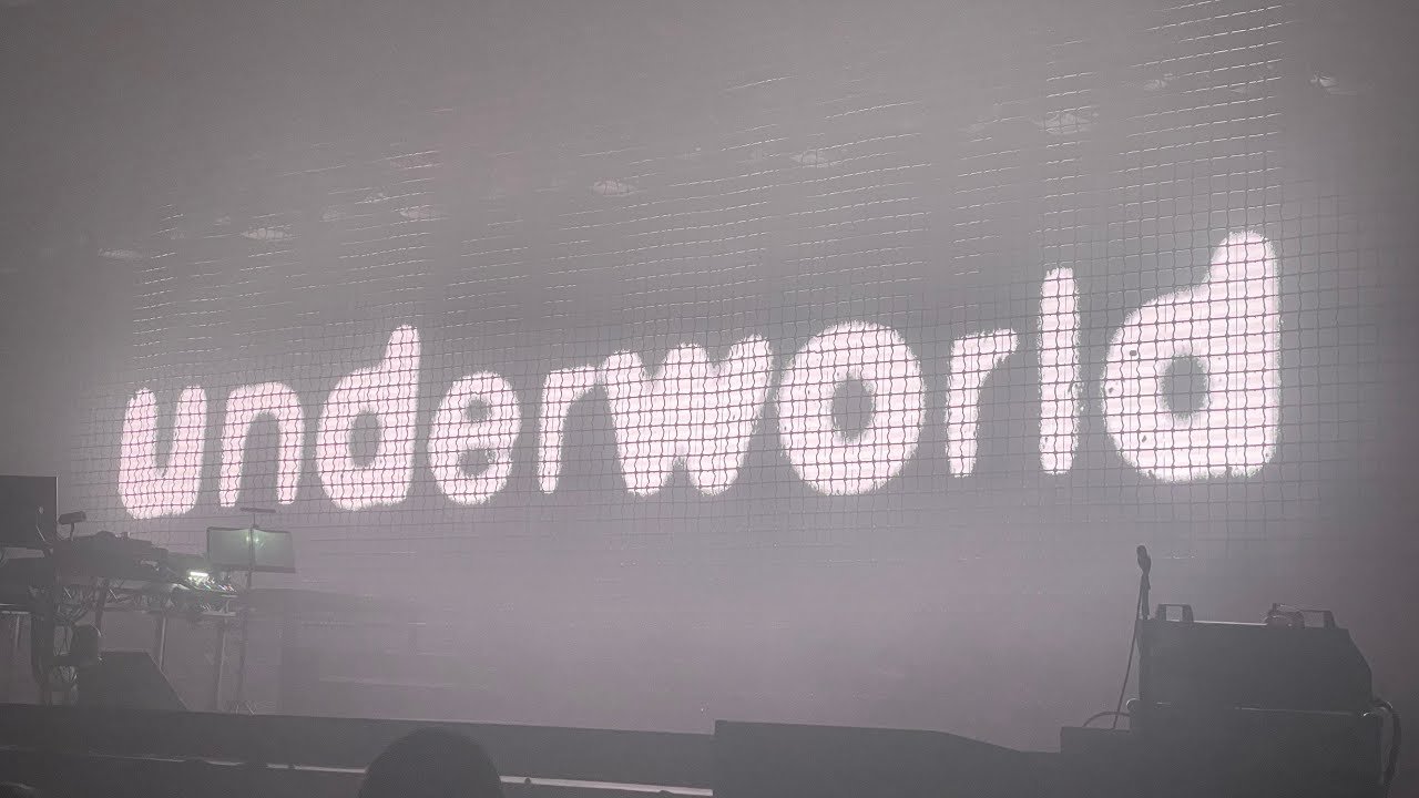 Underworld - Trim (Live at de Gashouder) - YouTube