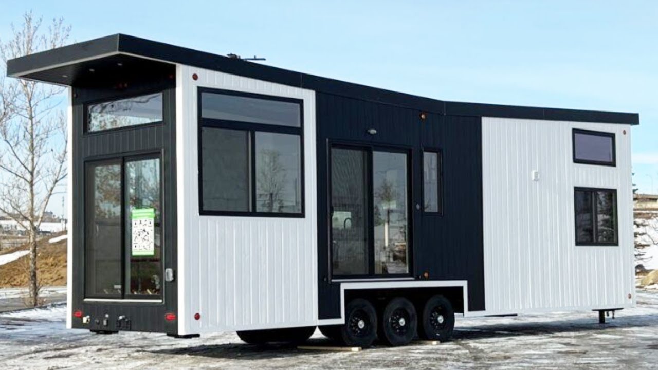 Beautiful little house with lots of natural light that everyone loves ...