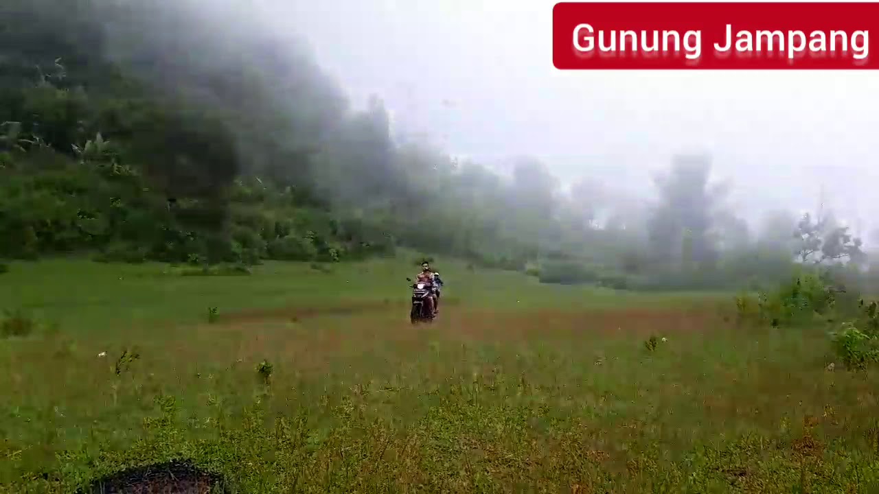 Viral Kepala Desa Gunung Jampang Trek Trekan - YouTube