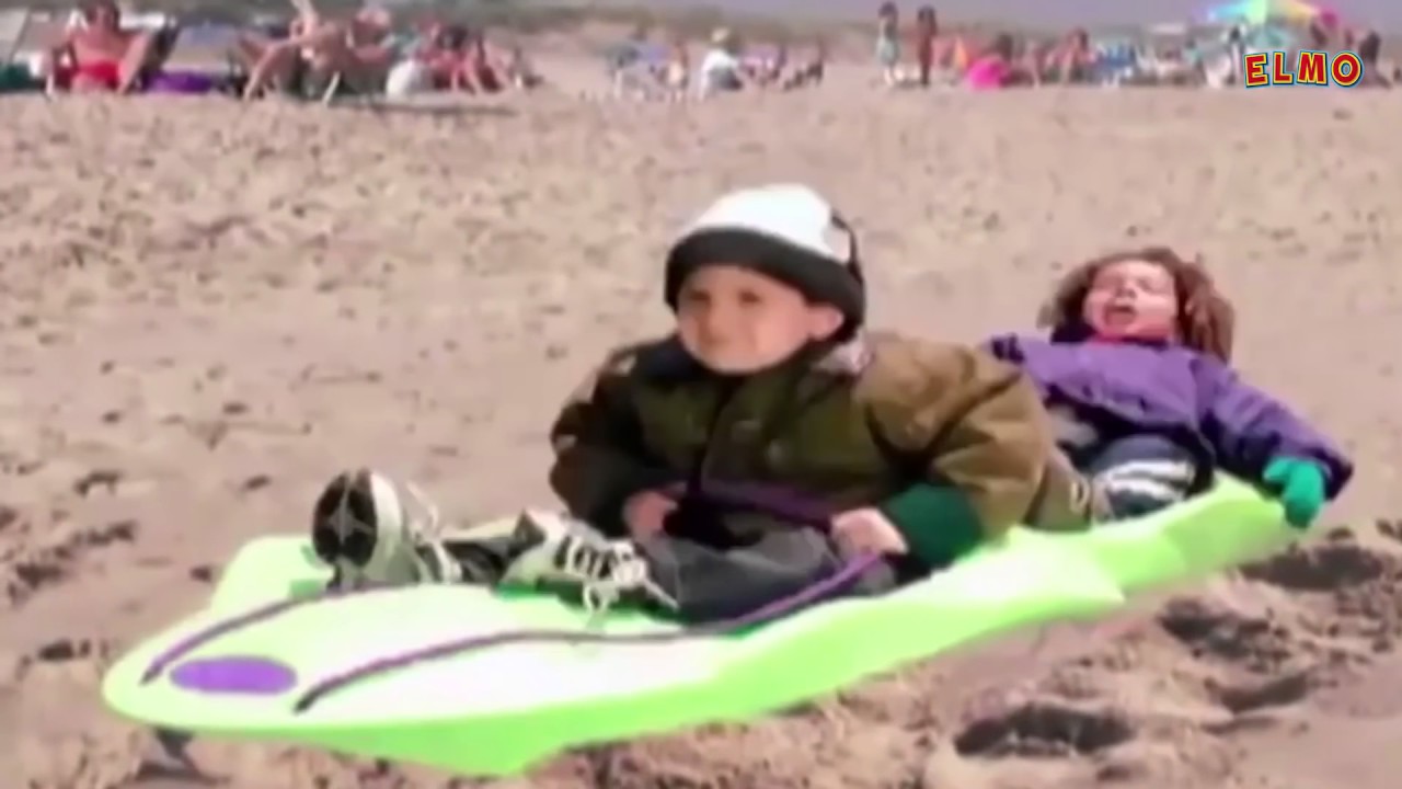 Elmo's World 👀 The Beach 👀 - YouTube