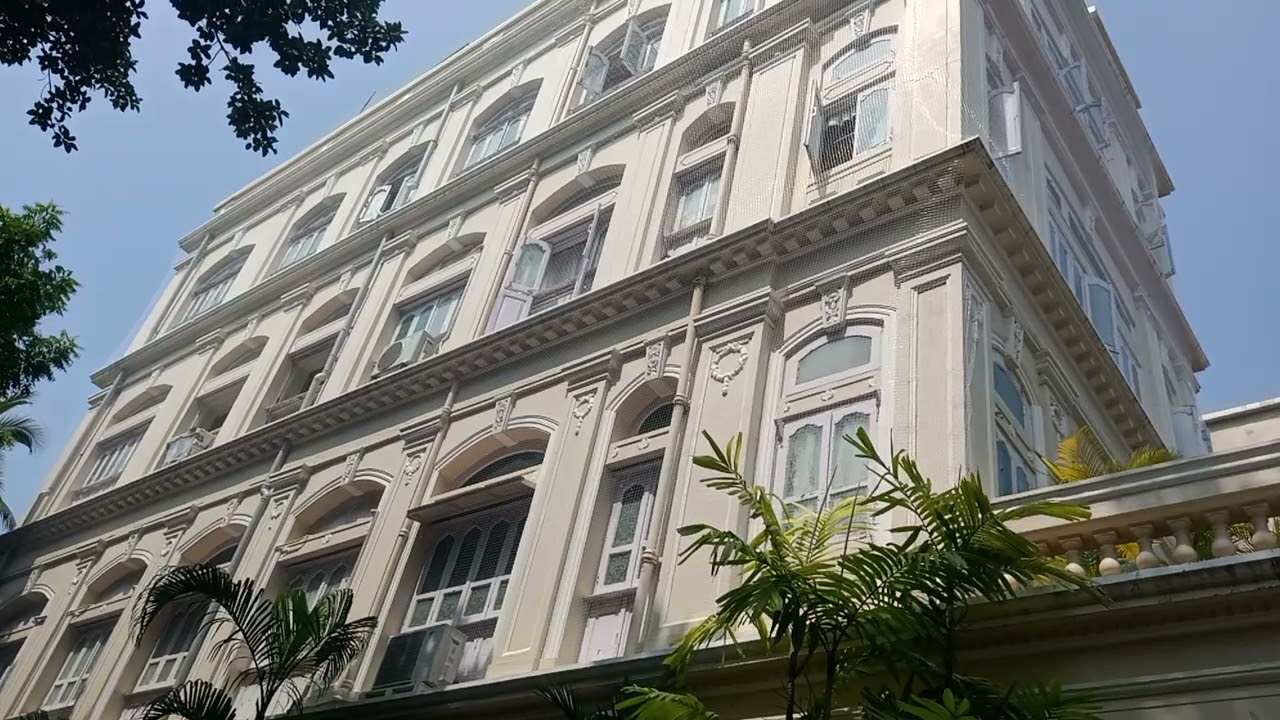 net fixing at Saifee Mahal - YouTube