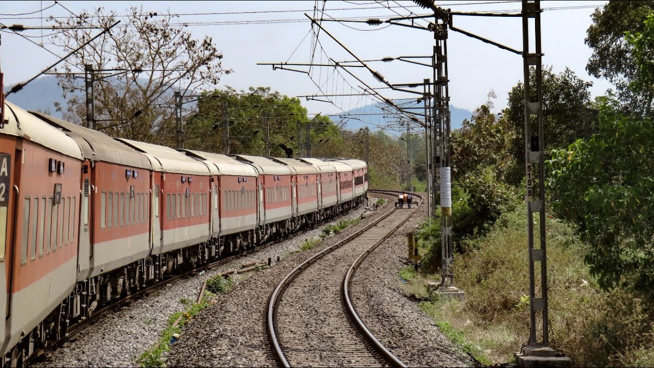 Miraj to Hubali | Journey Coverage Onboard 16507 JU- SBC Express | # ...