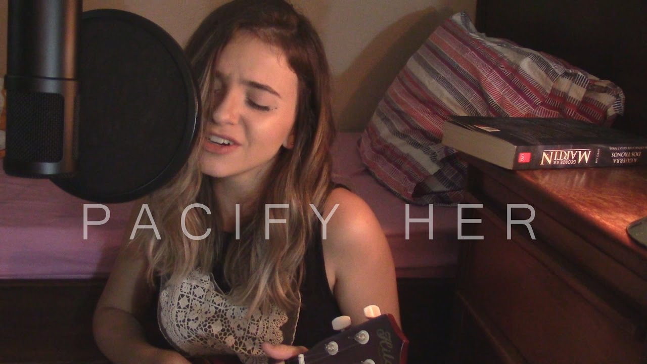Pacify Her - Melanie Martinez | ukulele cover Ariel Mançanares - YouTube