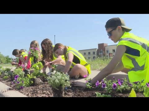 Bothwell Middle School (Ranked Top 50% for 2024) - Marquette, MI