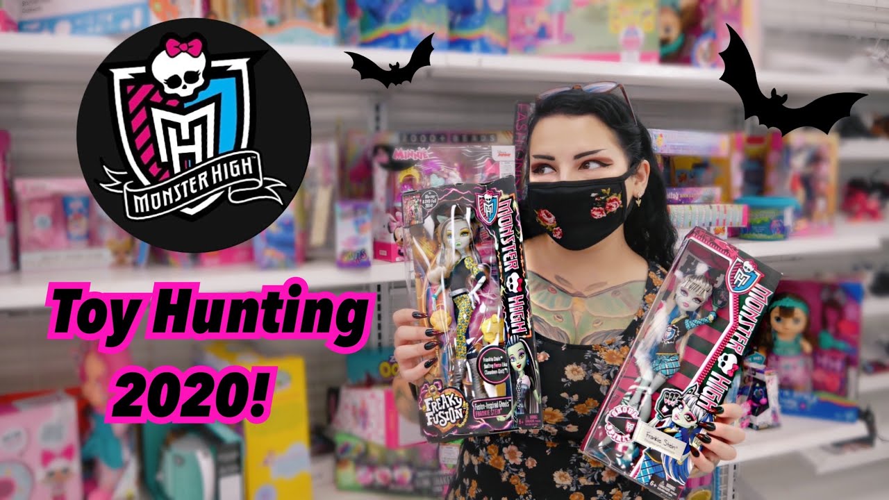 TOY HUNTING 2020 Monster High Dolls - YouTube