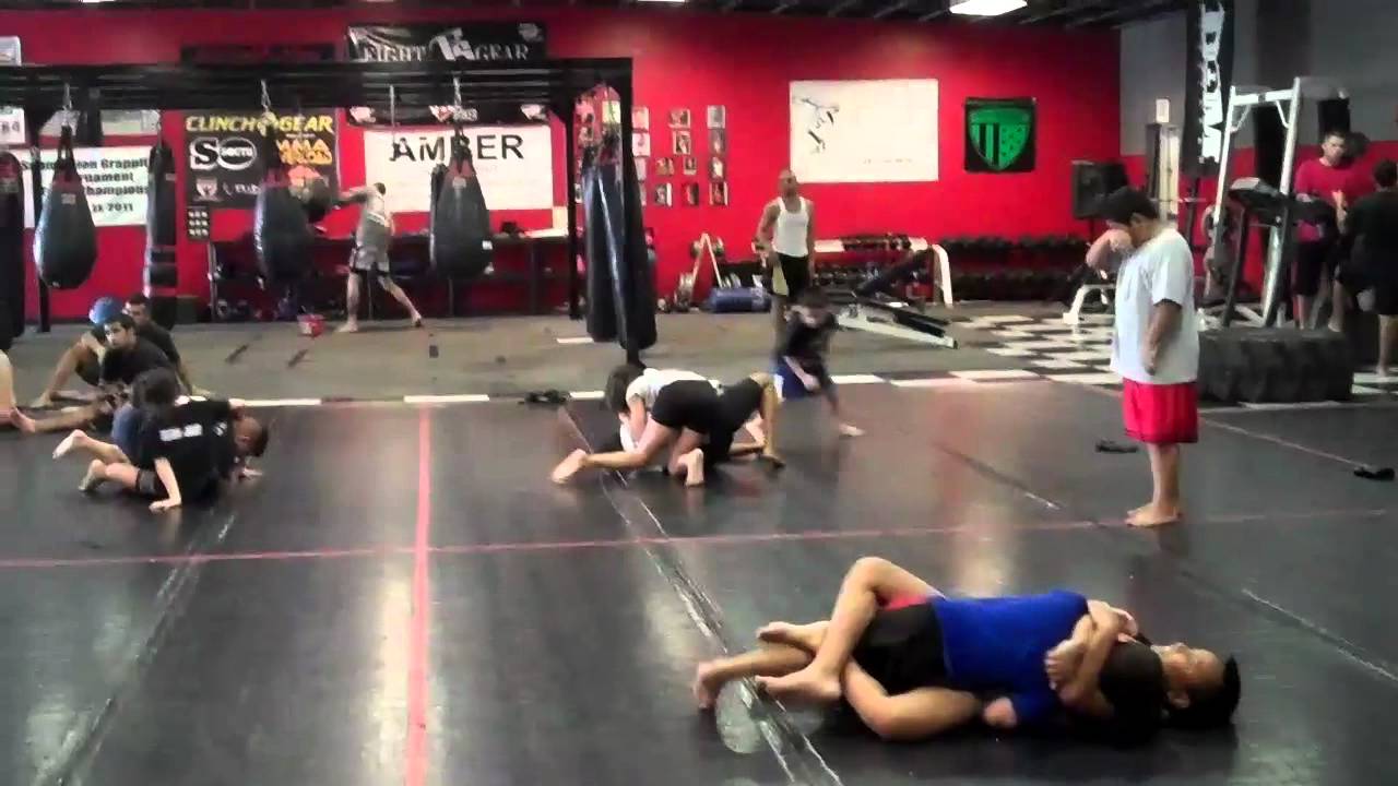 4 OZ. Fight Club Houston Texas Kids Class - YouTube