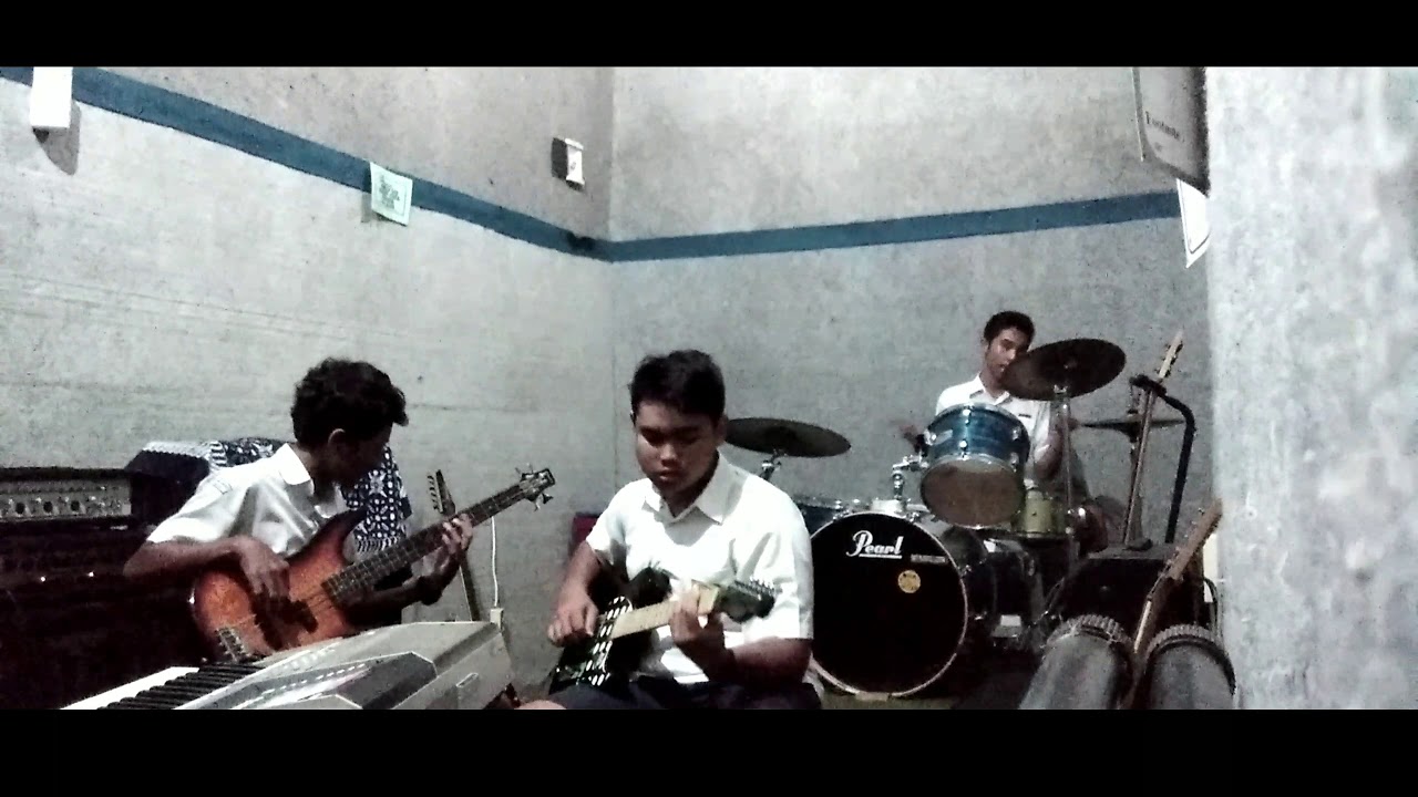 Partikel band~blues jamming - YouTube