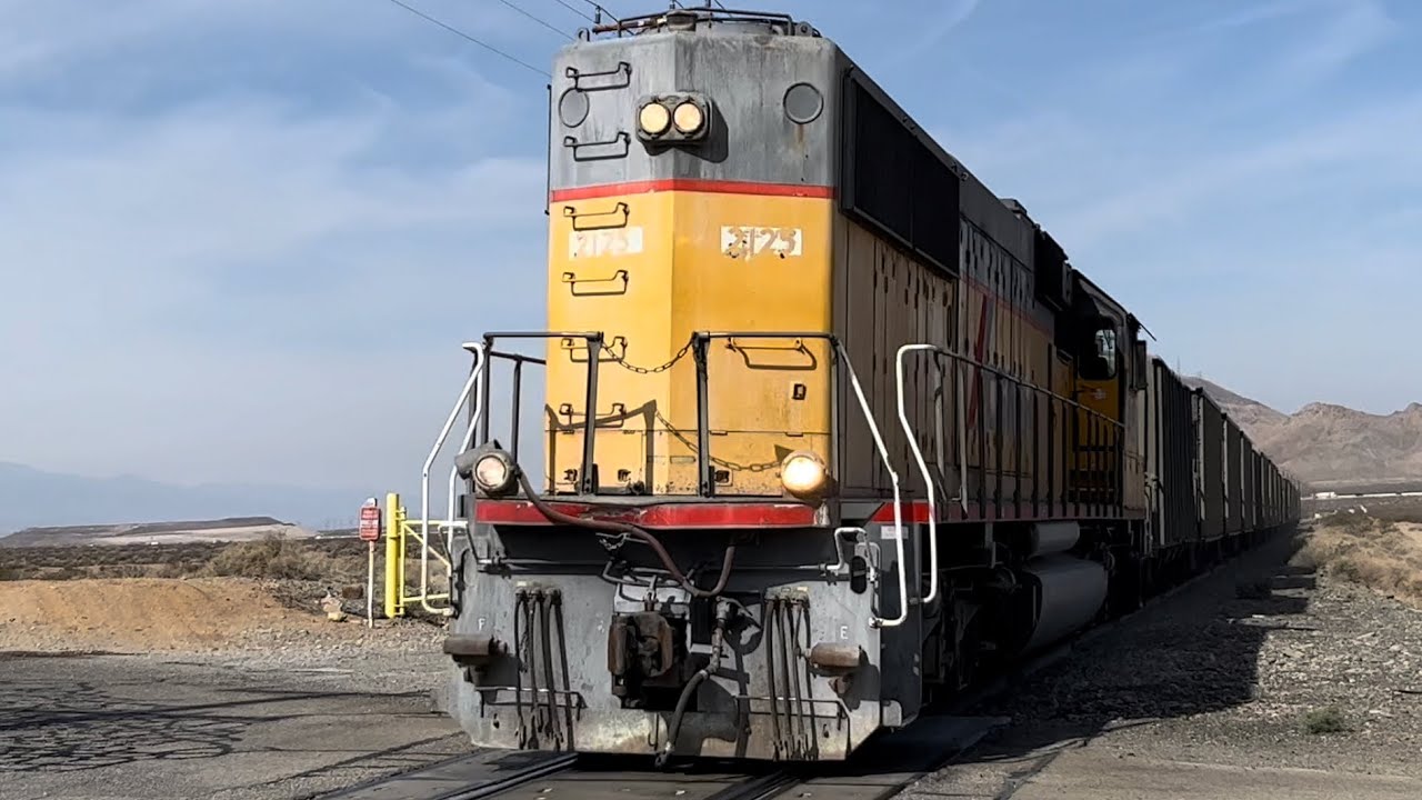 Chasing the cemex train 4/3/22 sd60!! - YouTube
