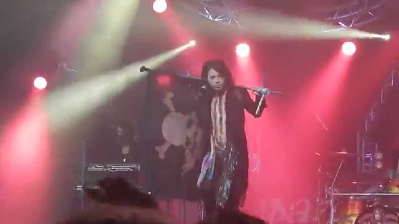 VAMPS - Revolution - Japan Expo 2015 - YouTube