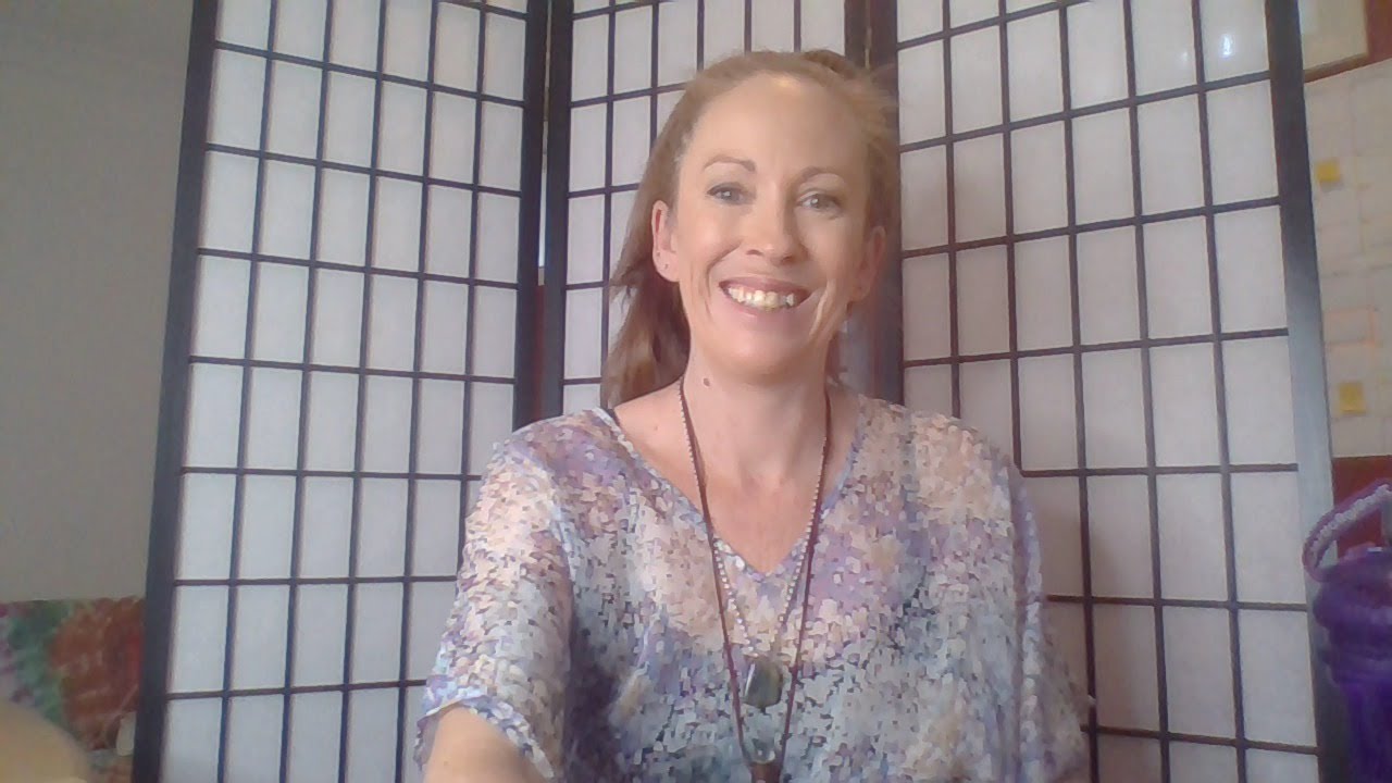 Free Card Readings With Psychic Medium Elizabeth Bratcher - YouTube