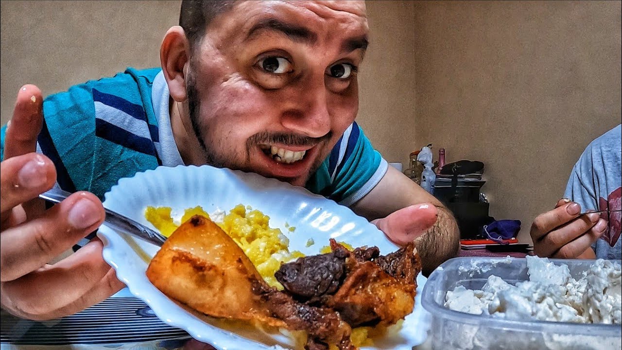 mananc POMANA PORCULUI TRADITIONAL ROMANESTE HAPLEA - YouTube