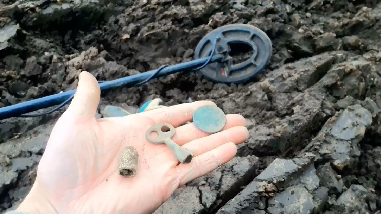 Metal detecting two different fields - YouTube