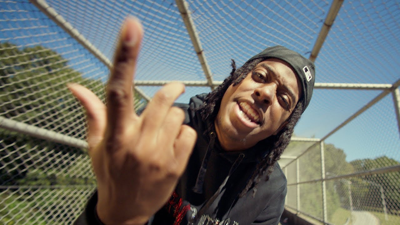 CRASH RARRI - HOODRAT (Official Music Video) - YouTube