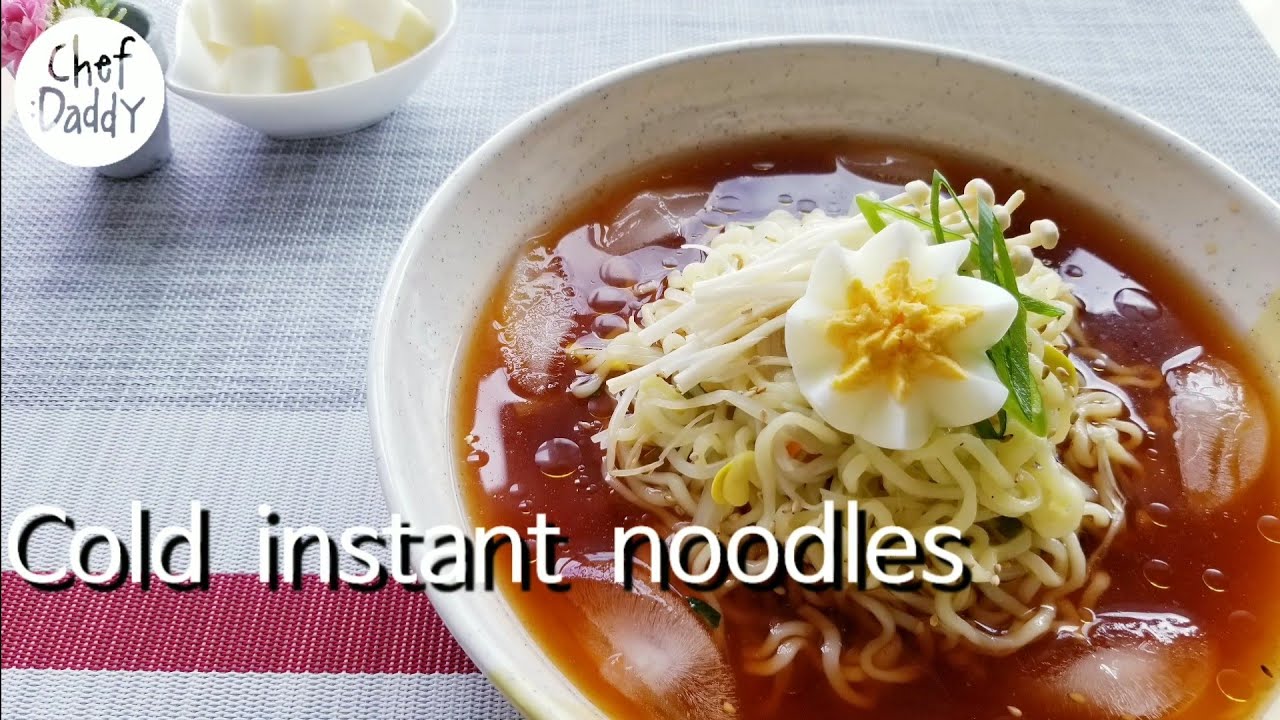Cold instant noodles (냉 라면) - YouTube