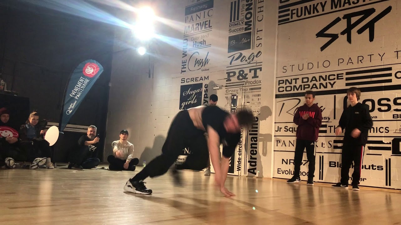 Breakdance battle - YouTube