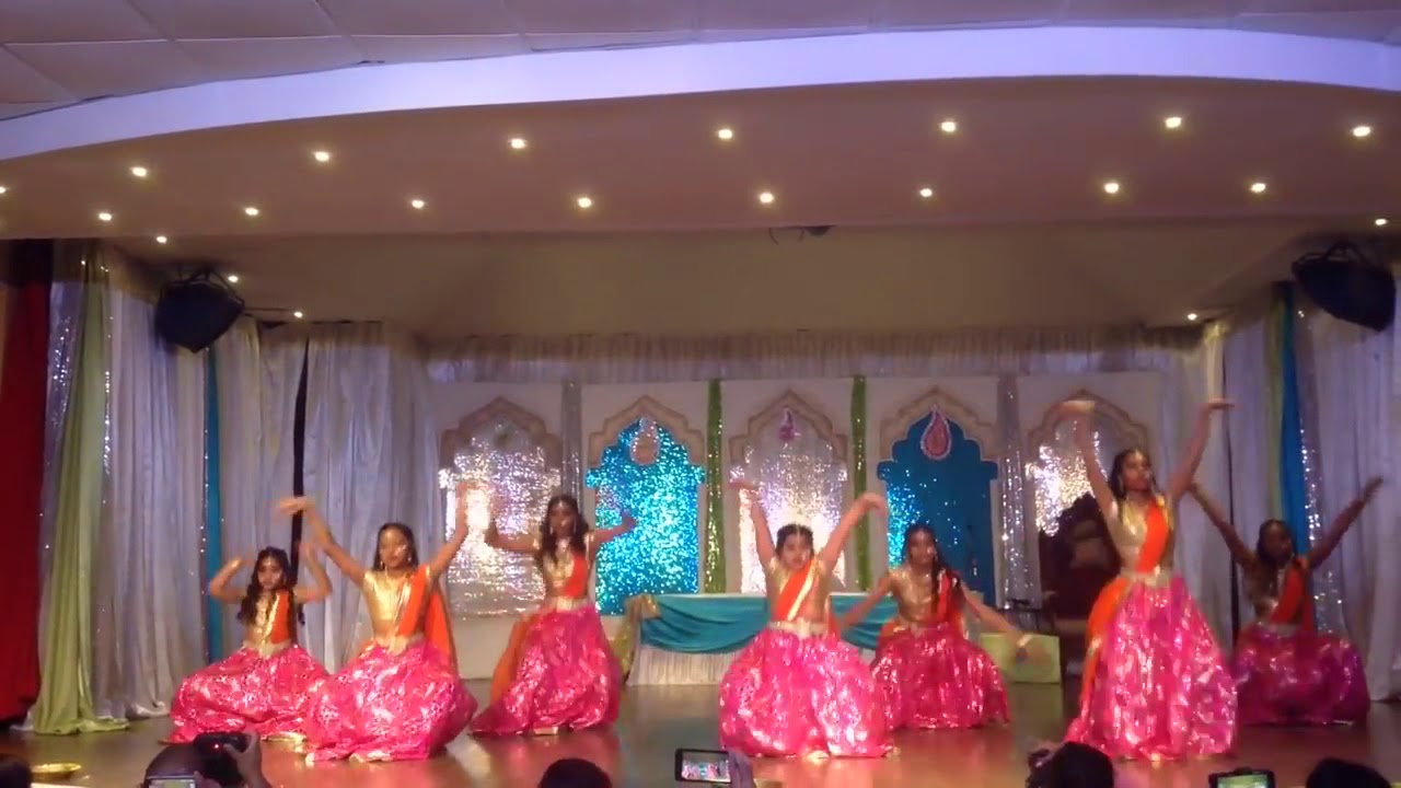 STCC DANCE ACADEMY HOLI 2016 - YouTube