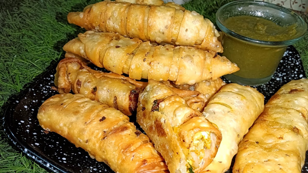 How to make easy paneer samosa role at home #ramadanspecial - YouTube