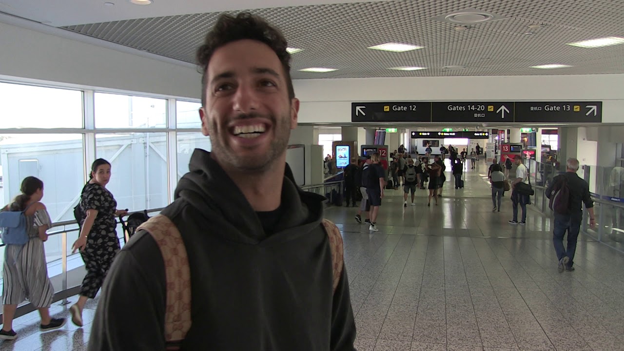 'Daniel Ricciardo flanked by family as he departs Melbourne after Aust ...
