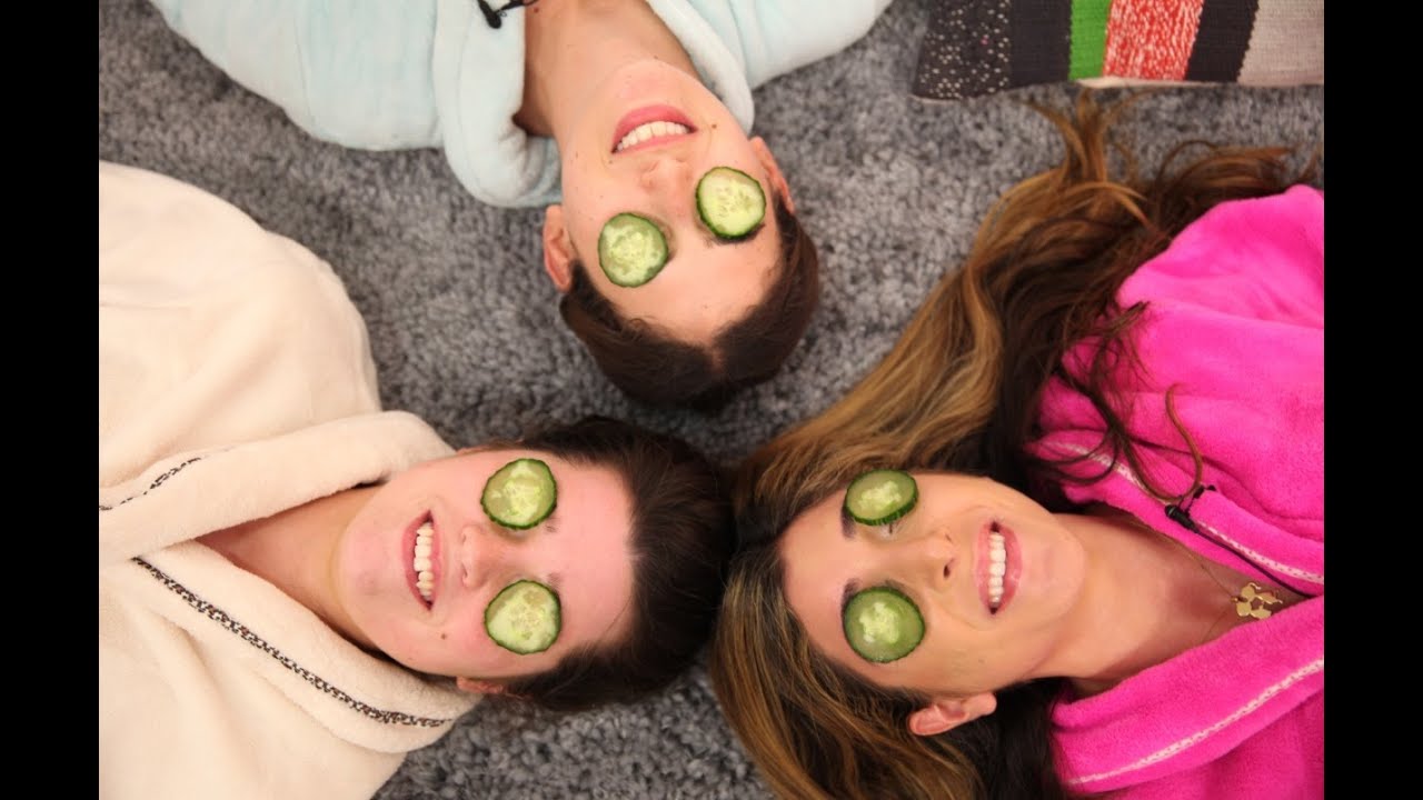 GIRLY PAMPER EVENING WITH LILY PEBBLES, VIVIANNA DOES MAKEUP AND AMELIA ...