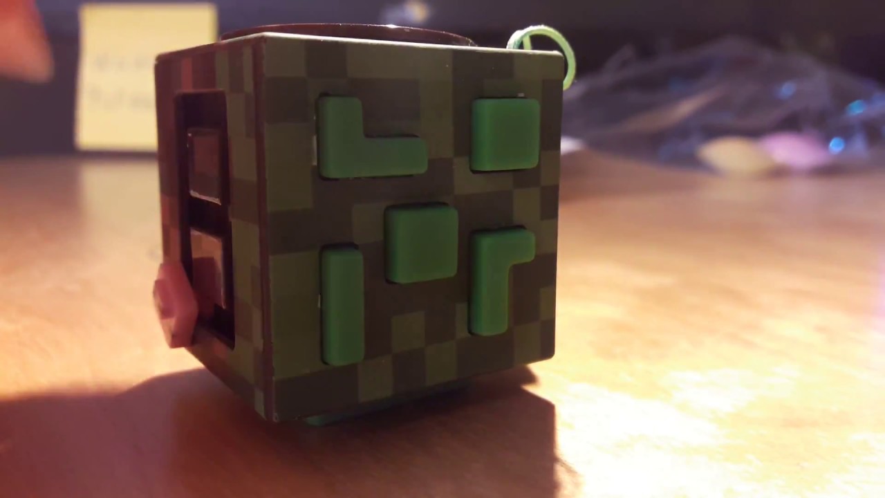 köpte en MINECRAFT FIDGET CUBE. - YouTube