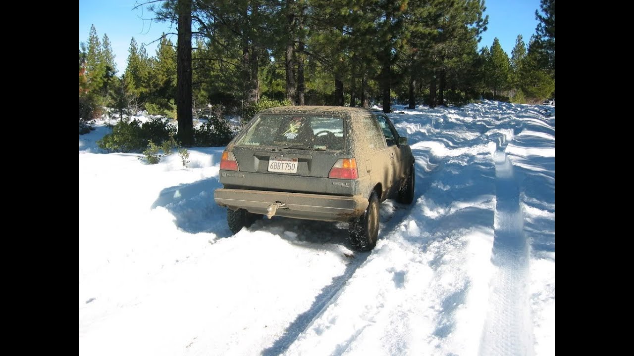 Lifted VW TDI Golf II in deep snow 2 off-road winter fun - YouTube